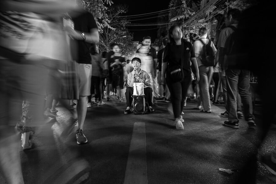 Stunning Night Street Photography: A step-by-step guide [20 Tips ...